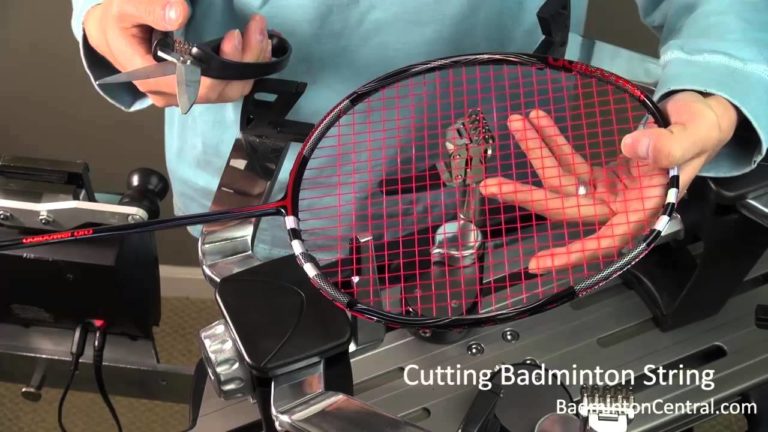 » How to Cut and Remove Badminton String 1